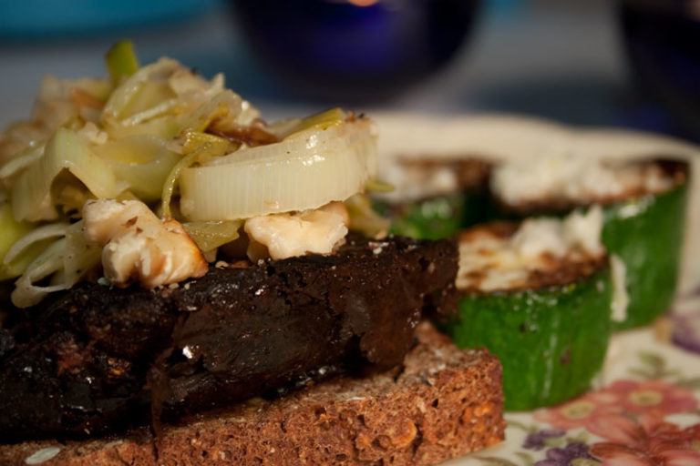 Liver Pâté Sandwich With Toasted Walnuts And Sautéed Leeks With Lemon ...
